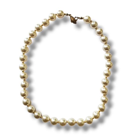Vintage | Jewelry | Vintage Faux String Of Pearl Necklace Clasp ...